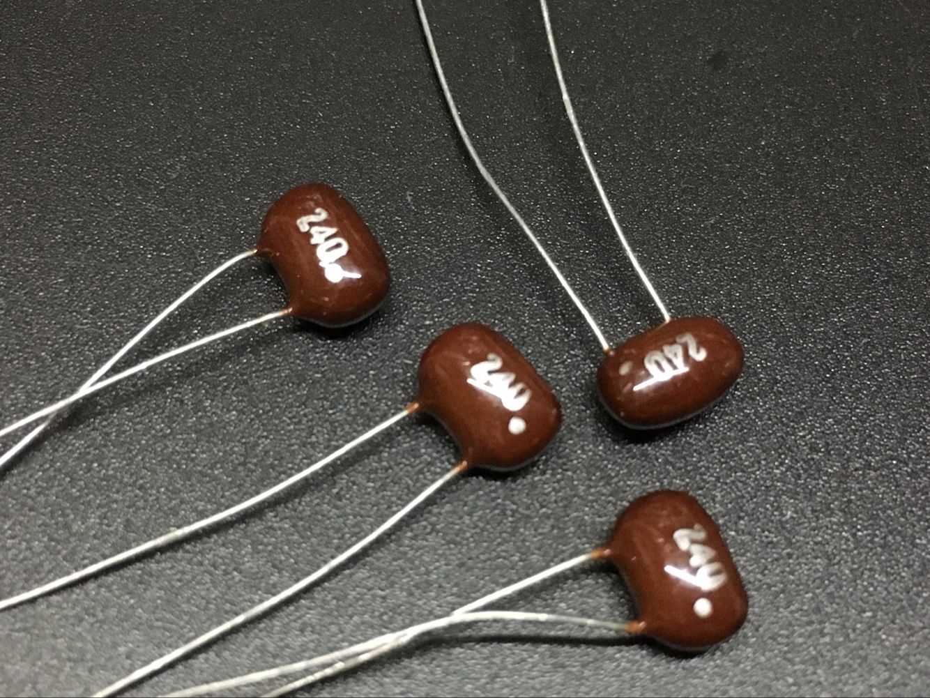 SOSHIN Japan double letter BROWN SILVER mica capacitor 240P feet away ...